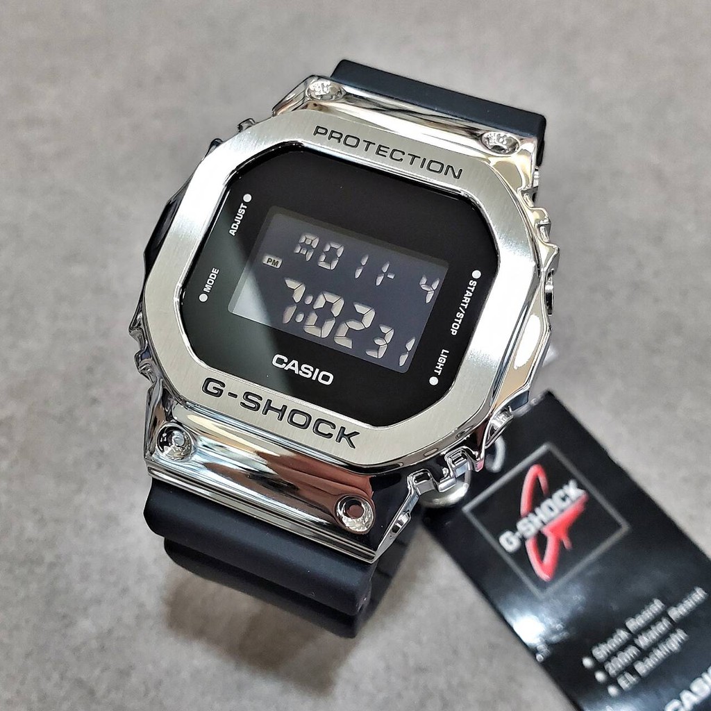 CASIO GM-5600U-1 / G-SHOCK系列 經典5600不鏽鋼錶款 全新公司貨 | 蝦皮購物