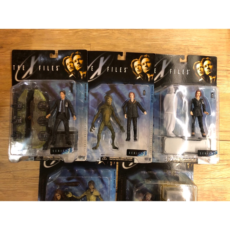 全新現貨 The X Files McFarlane Toys 1998 6吋可動人偶 | 蝦皮購物