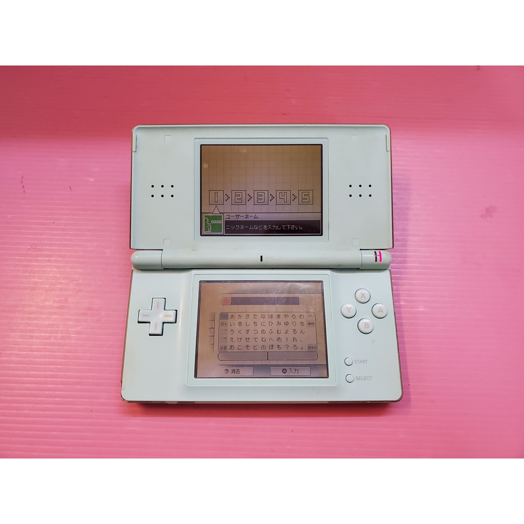 出清價!綠色 僅十字要大力按螢幕偏黃+下螢幕周圍消失其他功能完好 任天堂 NDS DS Lite 2手原廠 主機 GBA | 蝦皮購物
