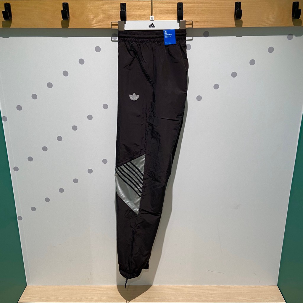 【豬豬老闆】ADIDAS ORIGINALS TOLIMA-02 黑色 長褲 縮口 反光 休閒 運動 男款 GD5804 | 蝦皮購物