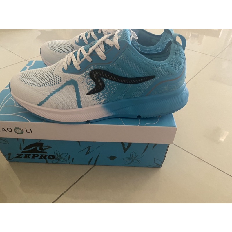 zepro跑步鞋 us11.5 全新含運 | 蝦皮購物