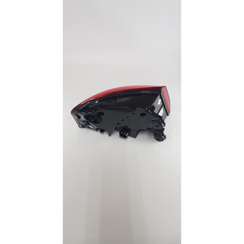 2014- 奧迪AUDI後燈 A6右後內外尾燈 料號4g5945096 4g5945094 audi 拆賣價格另計 | 蝦皮購物