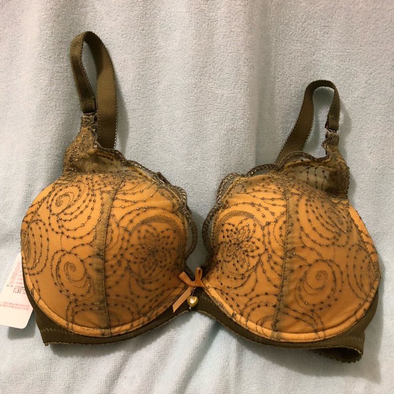 瑪登瑪朵 綠色刺繡 全套 全新 內衣75F 內褲M | 蝦皮購物