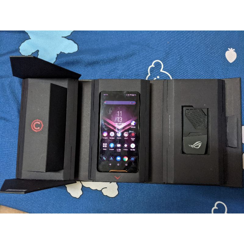 華碩 ASUS ROG Phone 1 8G/128G | 蝦皮購物