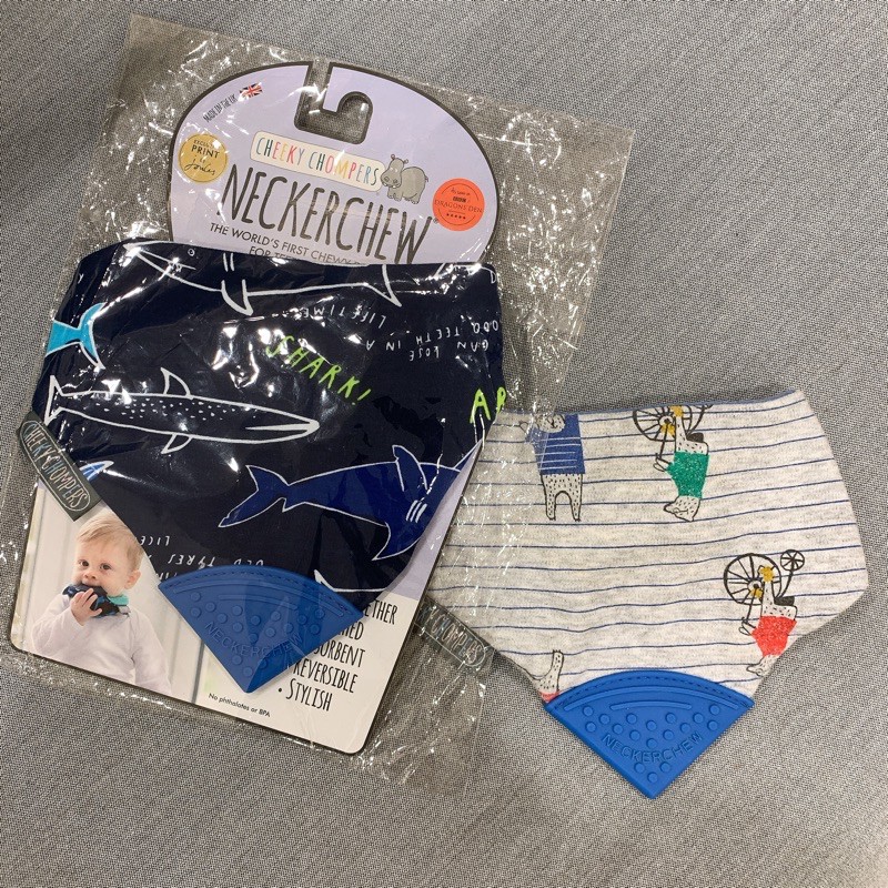 英國Cheeky Chompers-Neckerchew 咬咬兜/圍兜 | 蝦皮購物