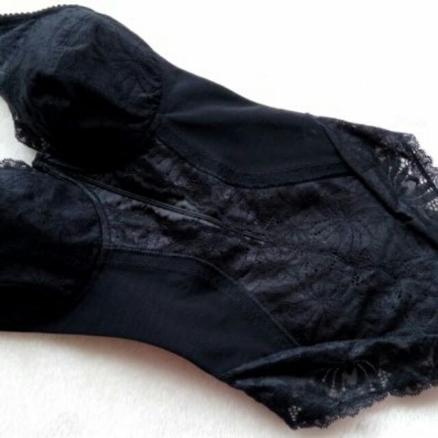 ＊JOLINNA~SHOP＊日本製FIT IN HEART~ 黑色連身性感三角束衣~B80L號~直購4500元~ | 蝦皮購物