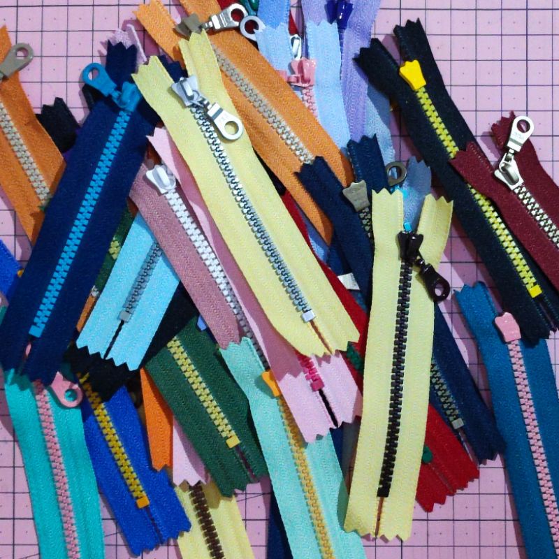 （現貨）YKK 3V 4吋 10公分拉鍊 雙色 燈泡拉鍊頭 隨機出貨 | 蝦皮購物