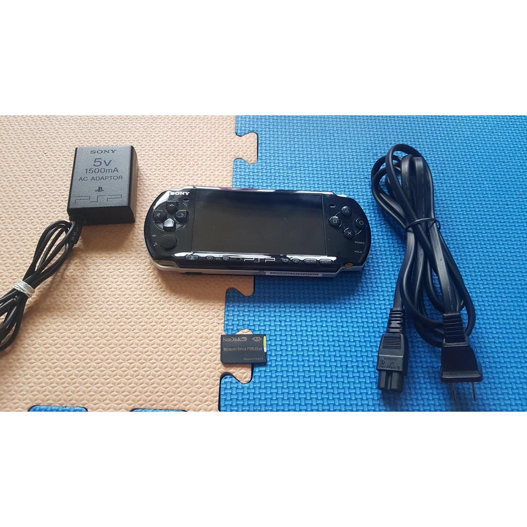 【回憶瘋】PSP主機(黑色已改機.內建遊戲) 贈送32G套卡 8成5新 玩戰神不當機 | 蝦皮購物