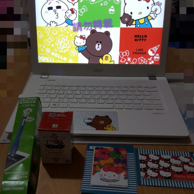 HELLO KITTY X LINE FRIENDS筆電(Win10/白)+kitty&line商品組合 | 蝦皮購物