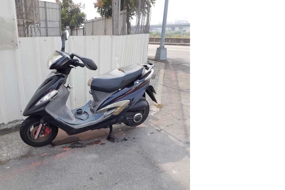 SYM 原廠 R1 GT 125 鼓剎 下單前請抄引擎號碼 碼表齒輪 料號：44806-M7Q-700 | 蝦皮購物