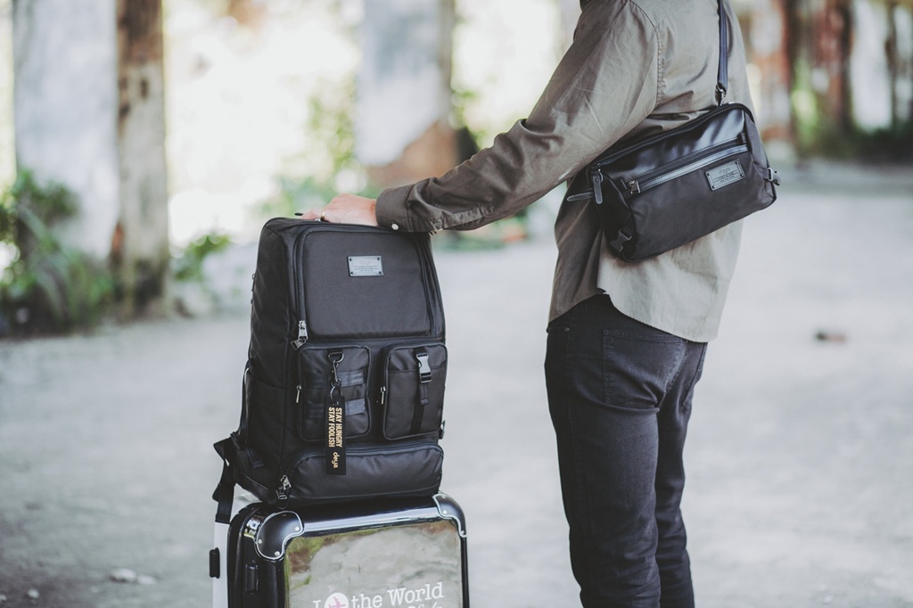 【deya】Cross 二合一可拆式抗菌後背包｜黑色 | 蝦皮購物