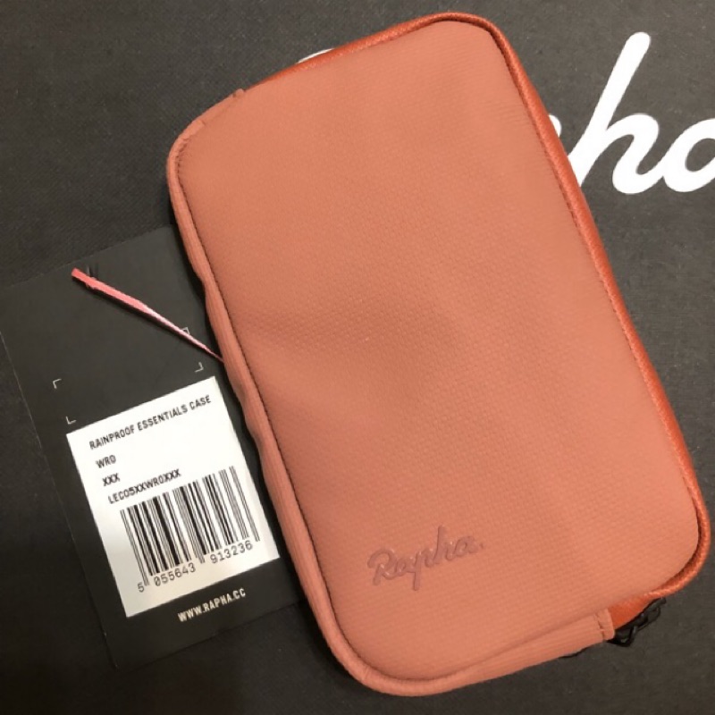 Rapha RAINPROOF ESSENTIALS CASE 小包(顏色Dusty Pink） | 蝦皮購物