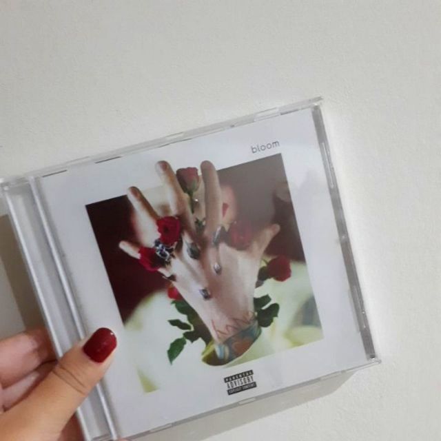 Machine gun kelly 機關槍凱莉 專輯 : bloom | 蝦皮購物