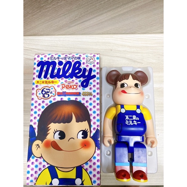 現貨 Be@rbrick 不二家 400% 65週年奶妹 peko milky | 蝦皮購物