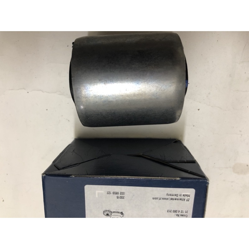 BMW 31126775145 前三角架鐵套(彎用) F01 F02 | 蝦皮購物