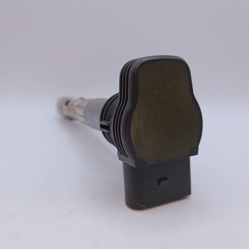 VW福斯 TOURAN/T5/GOLF/PASSAT/POLO/SHARAN/金龜 原廠高壓電火線圈06F905115A | 蝦皮購物