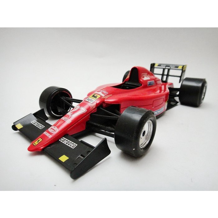 【拾年之路】 義大利製Bburago Ferrari 641/2 F1賽車模型(1:24)(盒裝庫存品)-1 | 蝦皮購物