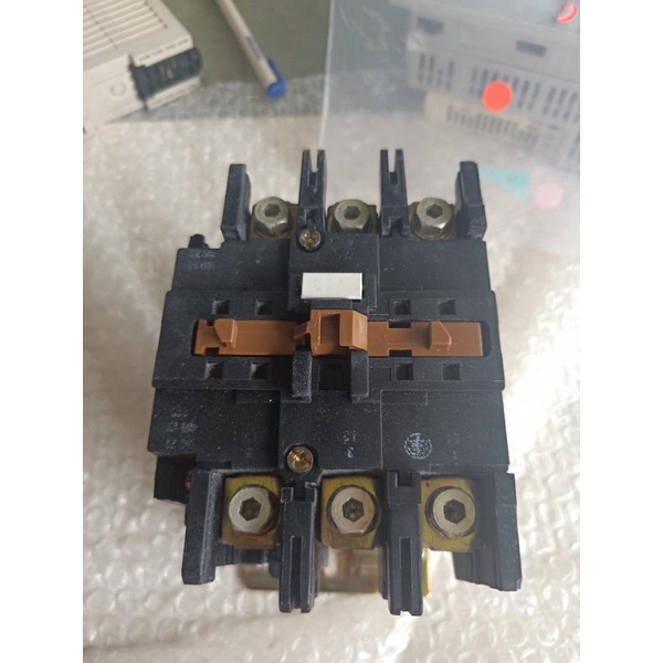 LC1-D803 特力美 OMRON AC48-50V 電磁開關 全新清倉品 80A | 蝦皮購物