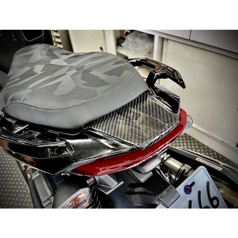 ｛寬工廠｝全新發售 FORCE2.0正碳纖維尾燈上蓋 （carbon保固一年） | 蝦皮購物