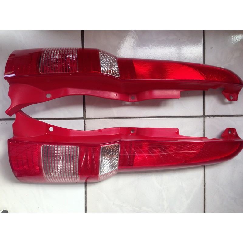 飛雅特 FIAT PANDA 後燈 尾燈 原廠 | 蝦皮購物