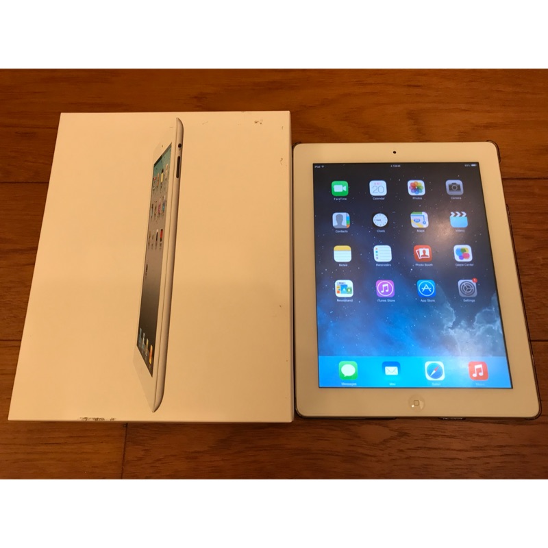 iPad 2 Wi-Fi 16GB 白 (Model A1395) 附透明殼 後面有刻小字 | 蝦皮購物