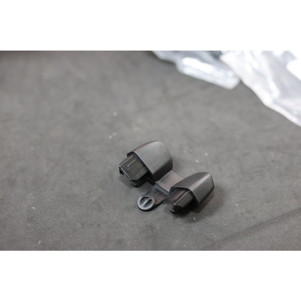 【卜萊特小霸王】Thule 52669 For 598 滑軌塞 尾塞 車頂架 攜車架 單車架 保母車 補給車 公路車 | 蝦皮購物