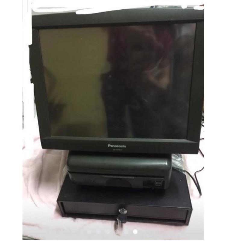 panasonic. 國際牌 Pos機 含錢櫃。賣場另有整套組 包含多一個15吋螢幕 和貼紙機 | 蝦皮購物