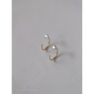 =現貨= ATOWN 輕珠寶 純9K金 經典單鑽 耳圈 C字 耳飾耳釘耳環 耳勾 | 蝦皮購物