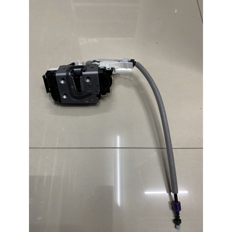 BENZ W204 W212 C207 C218 R172 R231 中控馬達含六角鎖 | 蝦皮購物