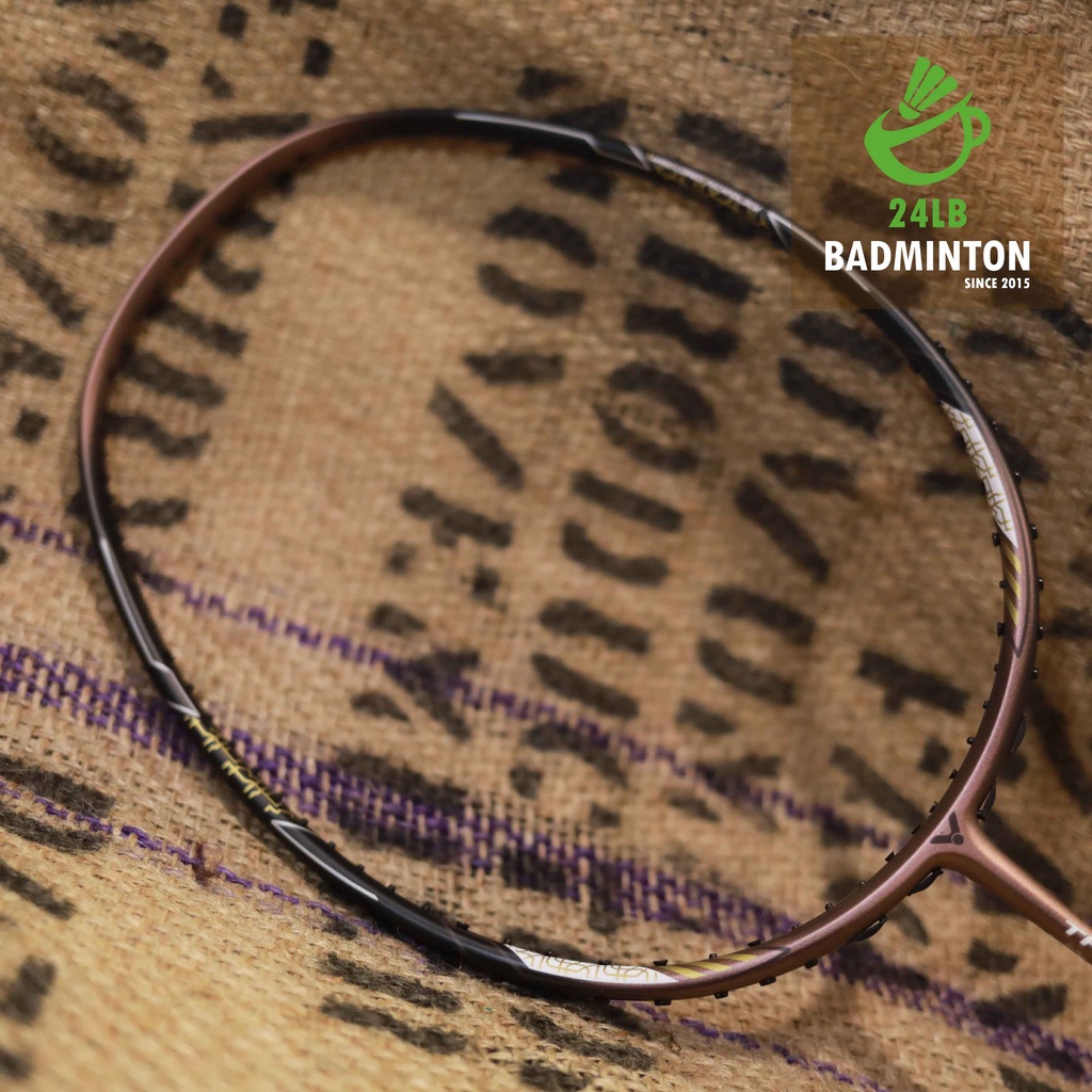 24磅羽球 / VICTOR勝利 戴資穎系列 中階 攻擊拍 突擊 TK-HAWK C 黑金隼配色 含穿線 | 蝦皮購物