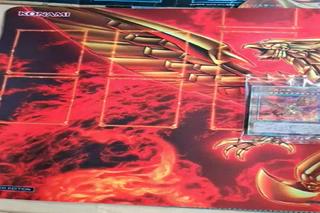 卡片屋 遊戲王 2023 25週年限量金鑽 太陽神翼神龍卡片+桌墊+紀念幣 25DS-JP001 | 蝦皮購物