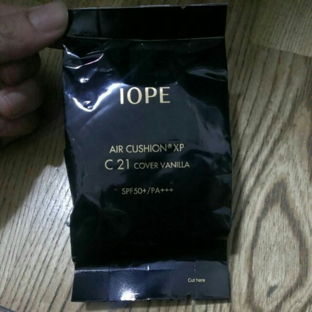 IOPE 水潤光感舒芙蕾粉凝乳XP C21 | 蝦皮購物