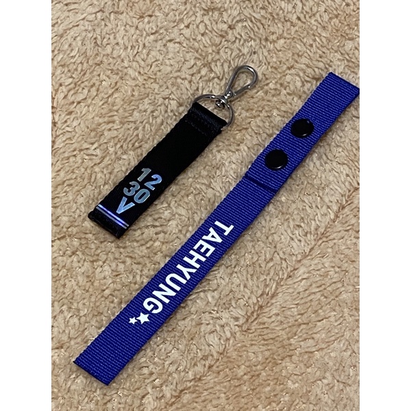 BTS 防彈少年團 泰亨 韓站 姓名條 吊飾 nametag | 蝦皮購物