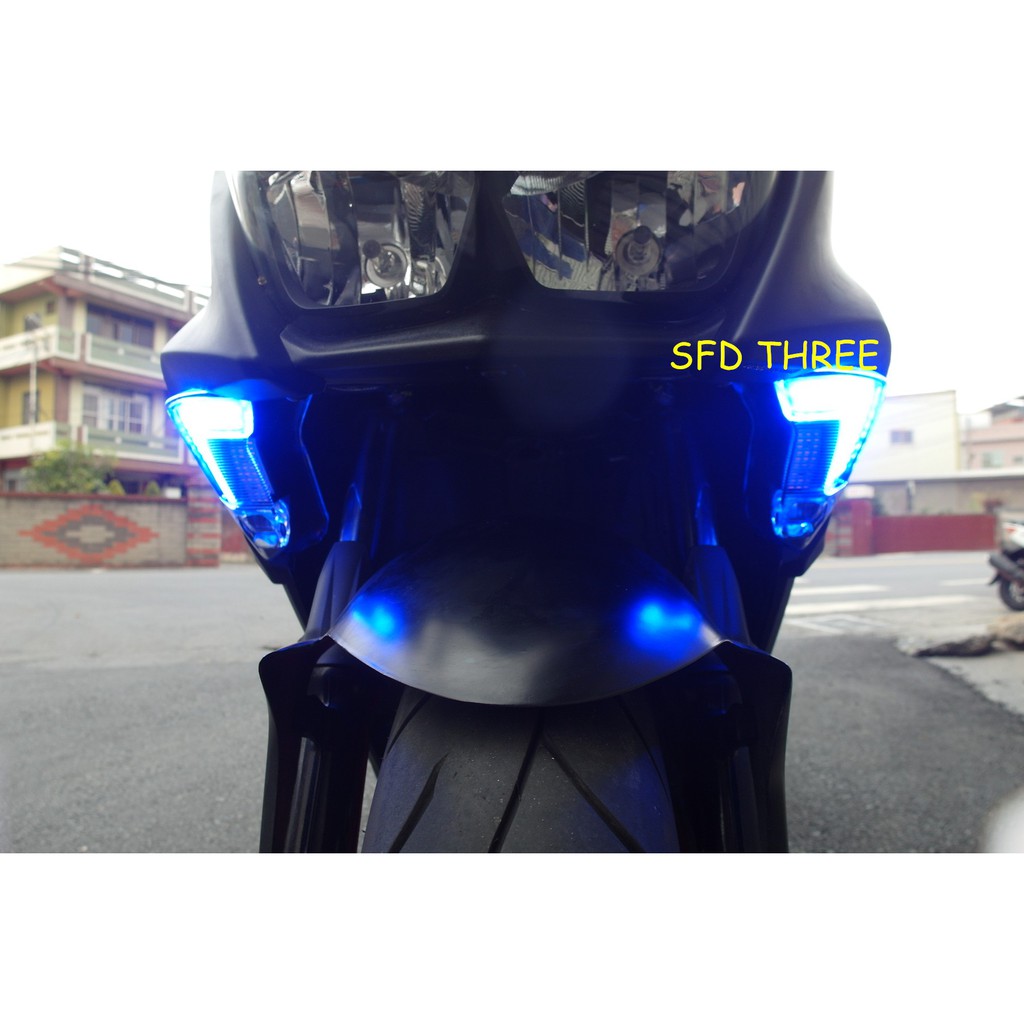 「小星精品」送繼電器 CTH FORCE F1 前方向燈 方向燈 小燈 整合式 霧燈 導光 LED LED方向燈 | 蝦皮購物