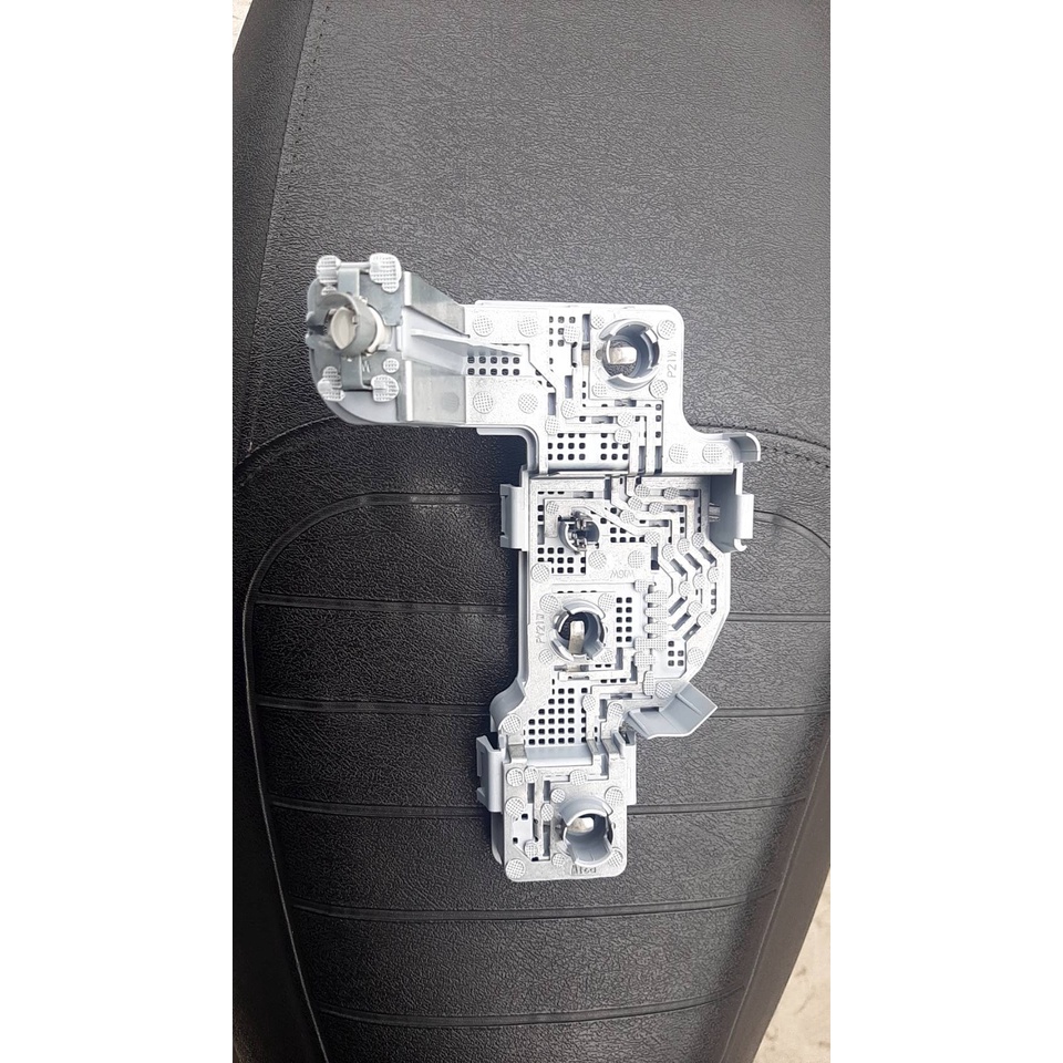 M&B汽車 原廠 GLK 10~12 後燈電路板 尾燈燈泡座 插座 2048201477 | 蝦皮購物