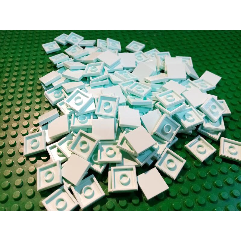 LEGO 樂高全新零件 3068 亮水藍色(Light Aqua) 2X2平滑磚(1片) | 蝦皮購物