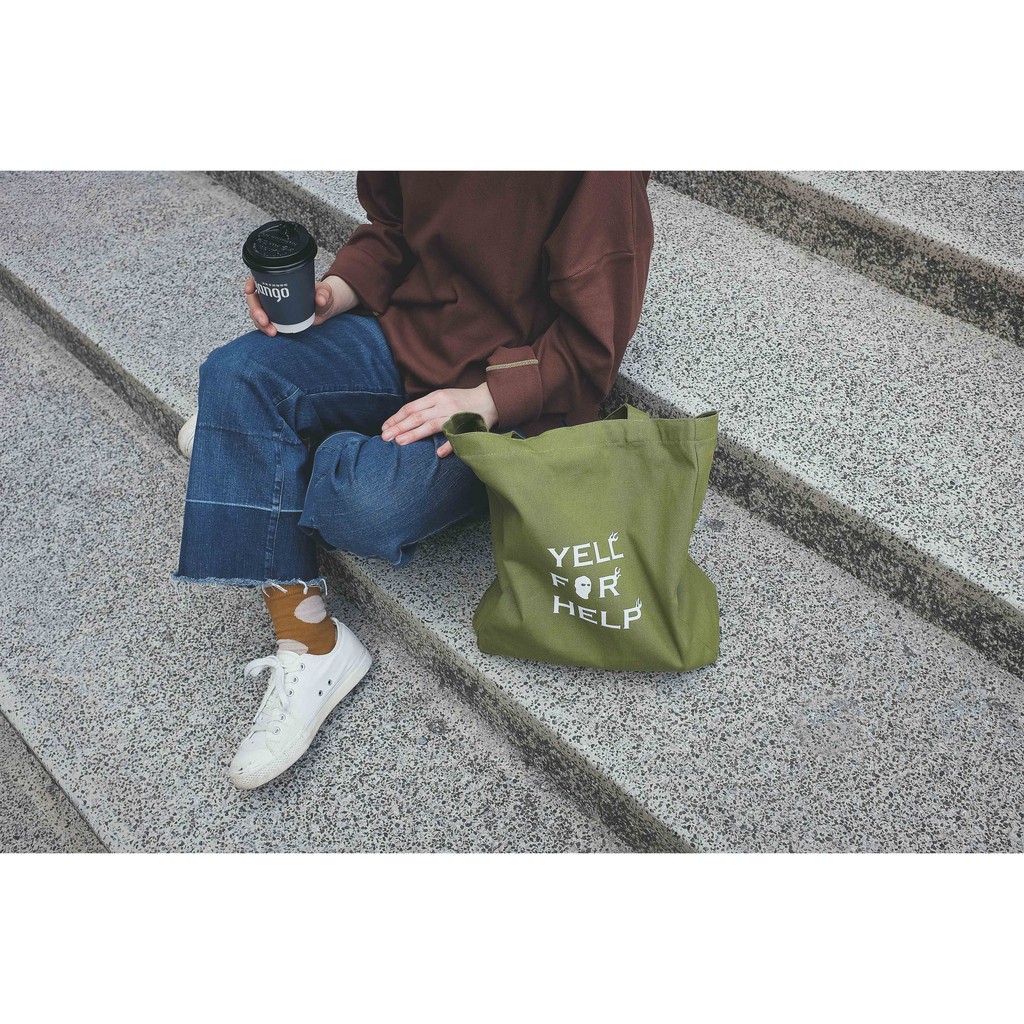 Yell for help 煩不帶 帆布袋(綠) | 蝦皮購物