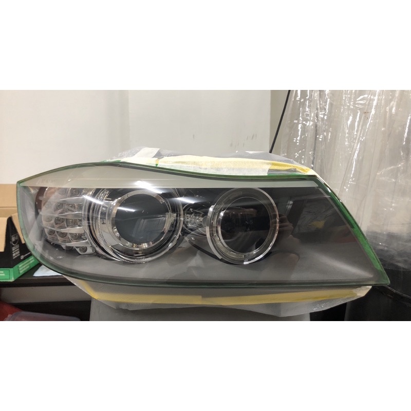 Bmw E90 E60 F10 F07 F30 大燈修復、大燈氧化泛黃修復、大燈龜裂修復、大燈刮傷刮痕修復uv硬化層重建 | 蝦皮購物
