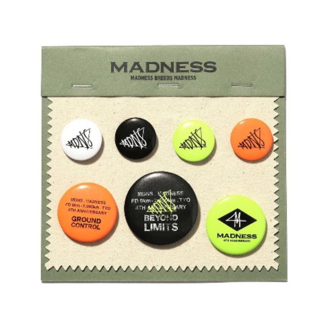 MADNESS 4TH ANNIVERSARY BADGES PACK 四週年 徽章 胸針 余文樂 | 蝦皮購物