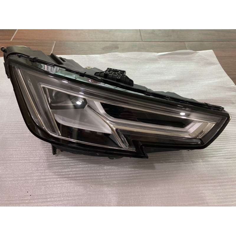 AUDI 奧迪 A4 B9 LED 大燈總成(8W0 941 033 / 8W0 941 034) | 蝦皮購物