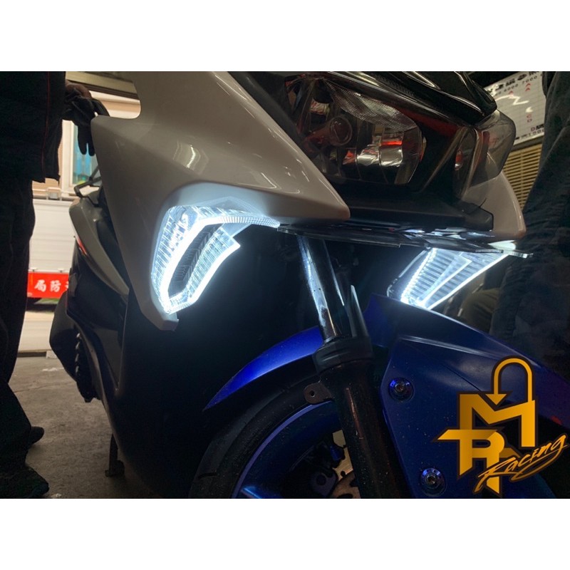 《MTRT台北車業》FORCE155方向燈 AJ方向燈 改版 前方向燈組 序列式 整合式 LED方向燈 開關機動畫 | 蝦皮購物