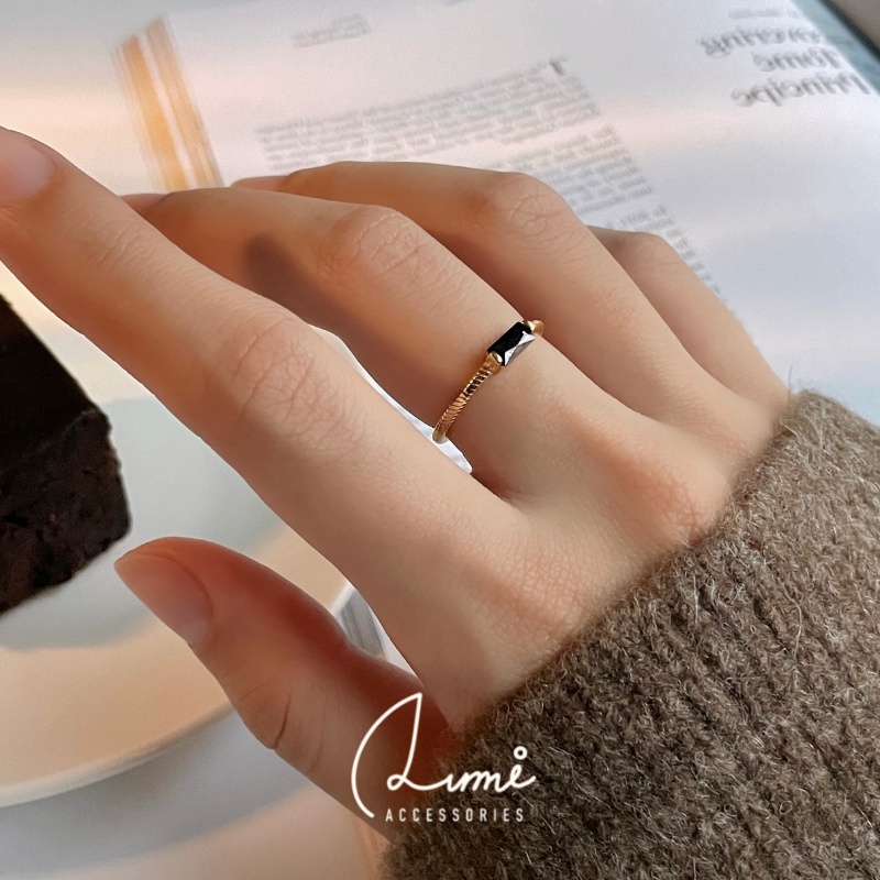 [ALUMI] 黑鋯石戒｜S925純銀 鍍18K金 方形黑鋯石 開口戒 銀戒 飾品 純銀戒指 | 蝦皮購物