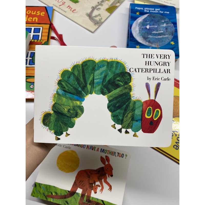 Eric Carle:The very hungry caterpillar 原版英文硬本精裝故事書 | 蝦皮購物