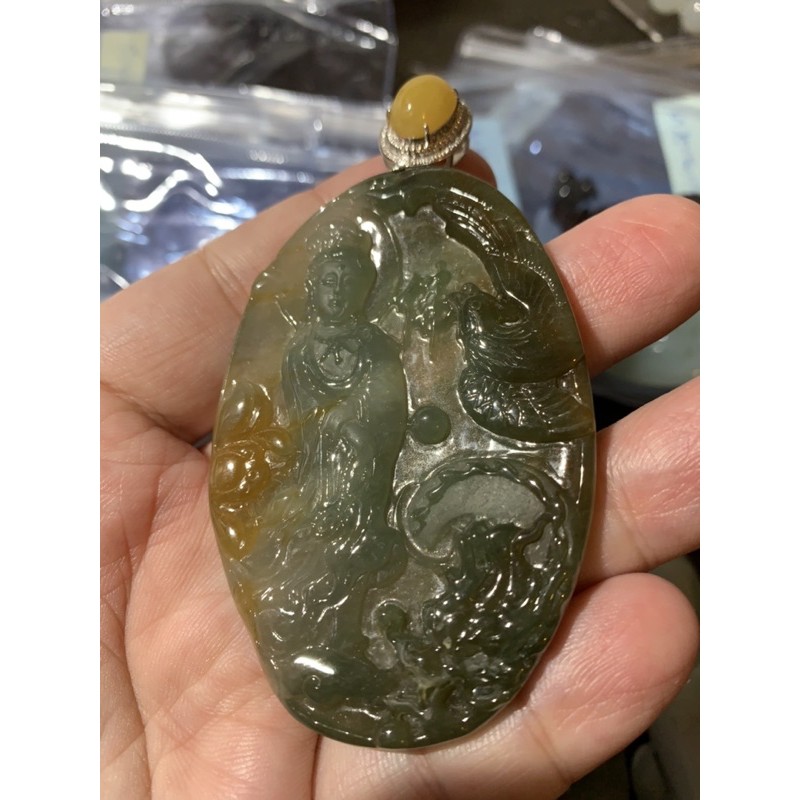十八K金黃翡扣頭冰三彩觀世音菩薩掛件 | 蝦皮購物