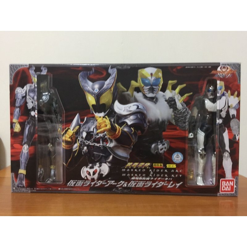 裝著變身 假面騎士 牙 Kiva Masked Rider Arc Rey GE-41 劇場版 電影 超合金 非SHF | 蝦皮購物