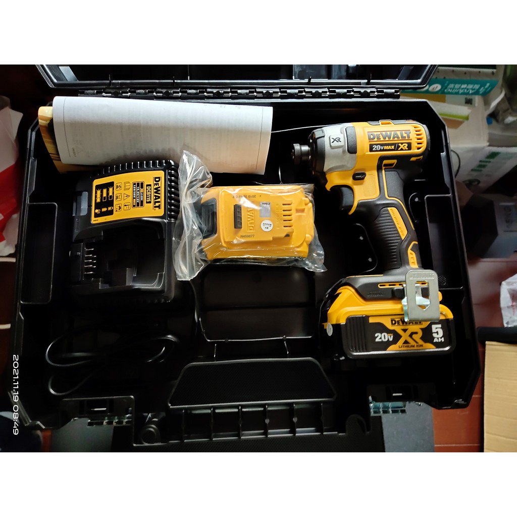 DeWALT 得偉｜DCF887P2｜鋰電無碳刷三段衝擊起子 衝擊電鑽 雙電 | 蝦皮購物