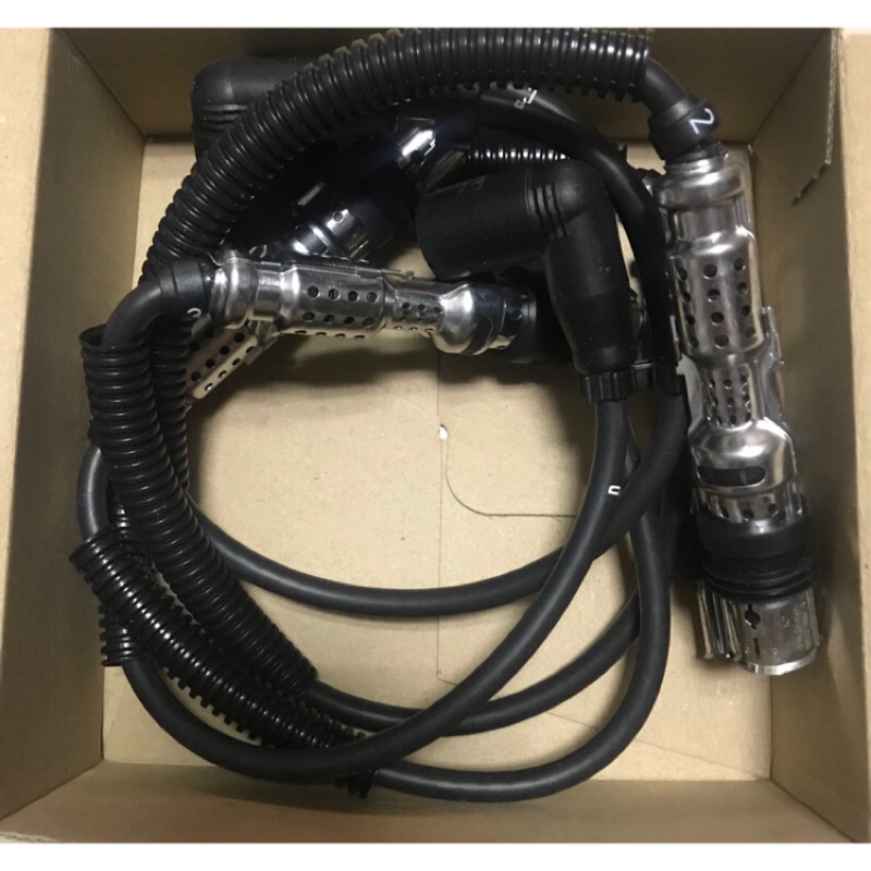 《歐馬國際》03F905409C VW BEETLE CADDY YETI GOLF 高壓線 組 矽導線 德國原廠 副廠 | 蝦皮購物