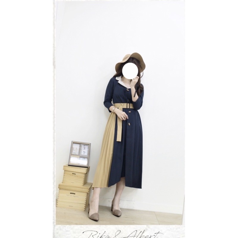 轉賣rika REDYAZEL經典撞色側百摺七分袖連身洋裝附腰帶 | 蝦皮購物