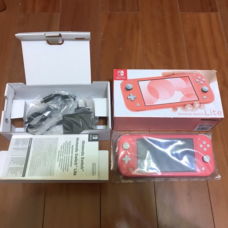 售出-🌟近全新🌟NS Switch lite （全套餐） | 蝦皮購物