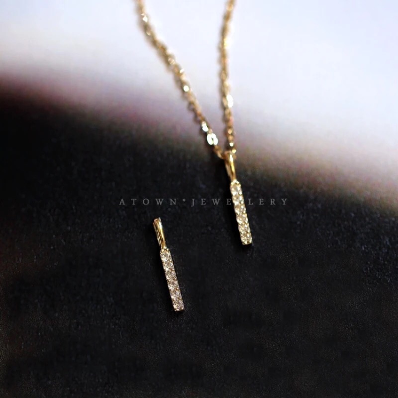 =現貨= ATOWN 輕珠寶 純9K黃金 一字墜鑲鑽迷你一字棍幾何掛墜吊墜項鍊 | 蝦皮購物